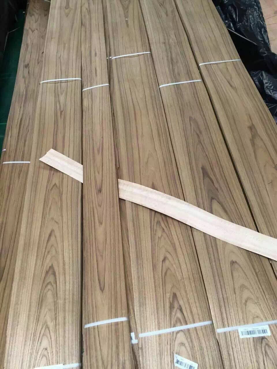 Sliced Natural Burma Teak Wood Veneer Sheet